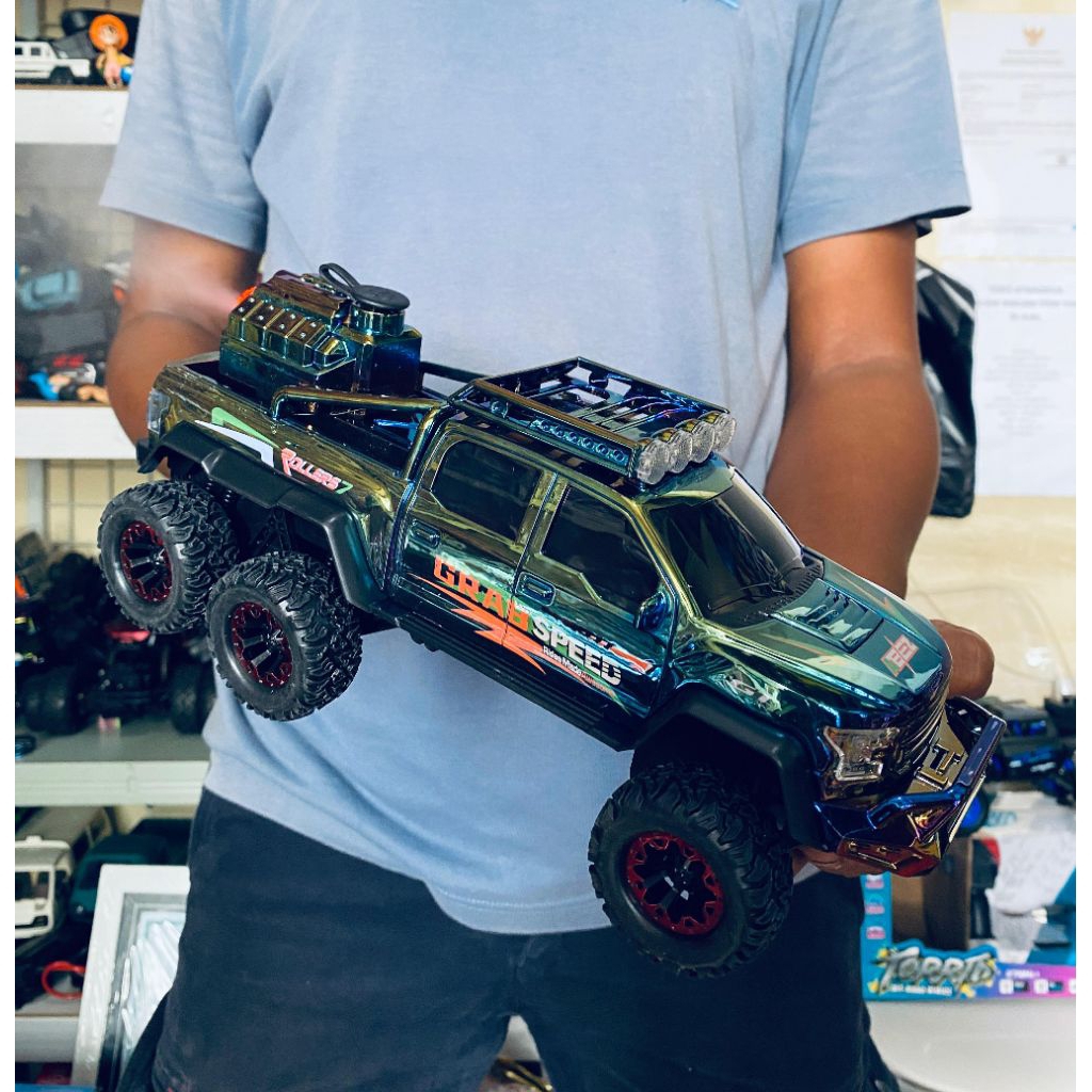 Jual Bintang RC Spray Asap Hilux UV 6roda Mainan Mobil Remot 2WD Ukuran ...
