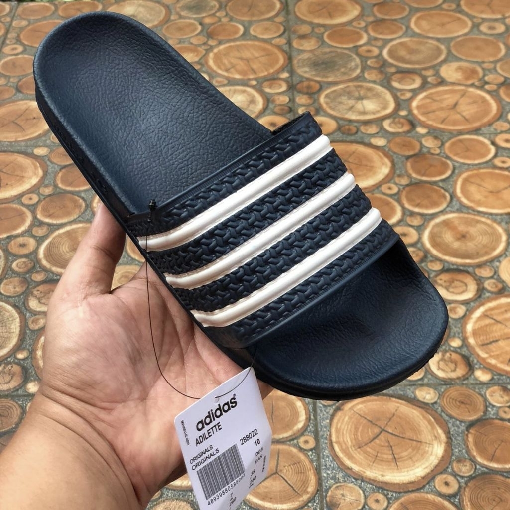 Jual Sendal Slop Adidas!!! Biru Navy Aqualete Adilete Free Kaus Kaki 39 ...