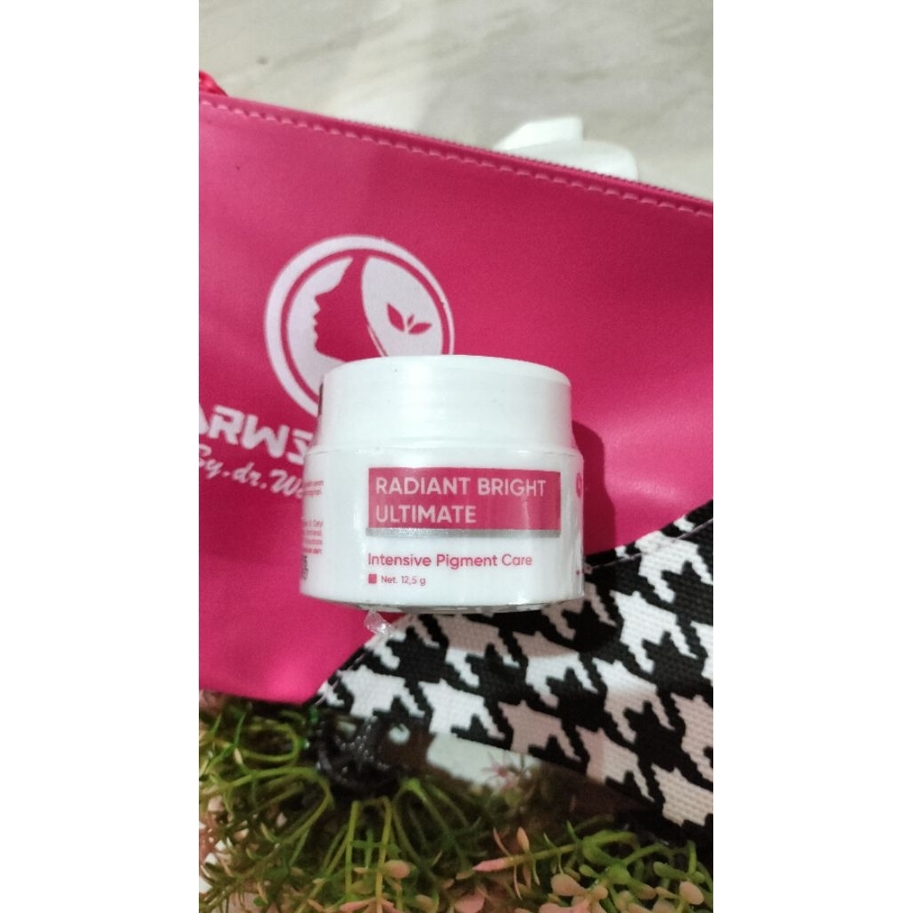 Jual CREAM MALAM RDIANT BRIGHT ULTIMATE (KEMASAN BARU) | Shopee Indonesia