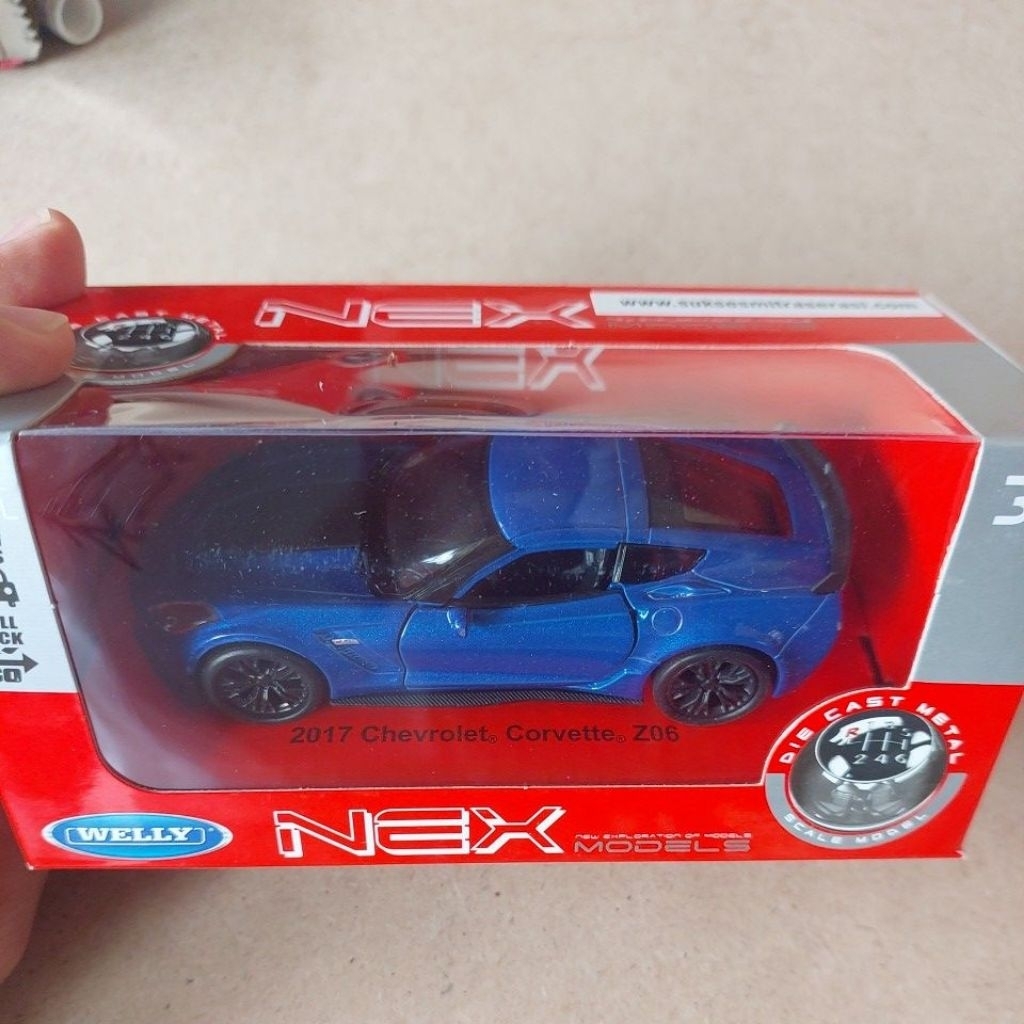 Jual MAINAN ANAK DIE CAST WELLY 1:32 MOBIL BESI KOLEKSI WELLY 2017 ...