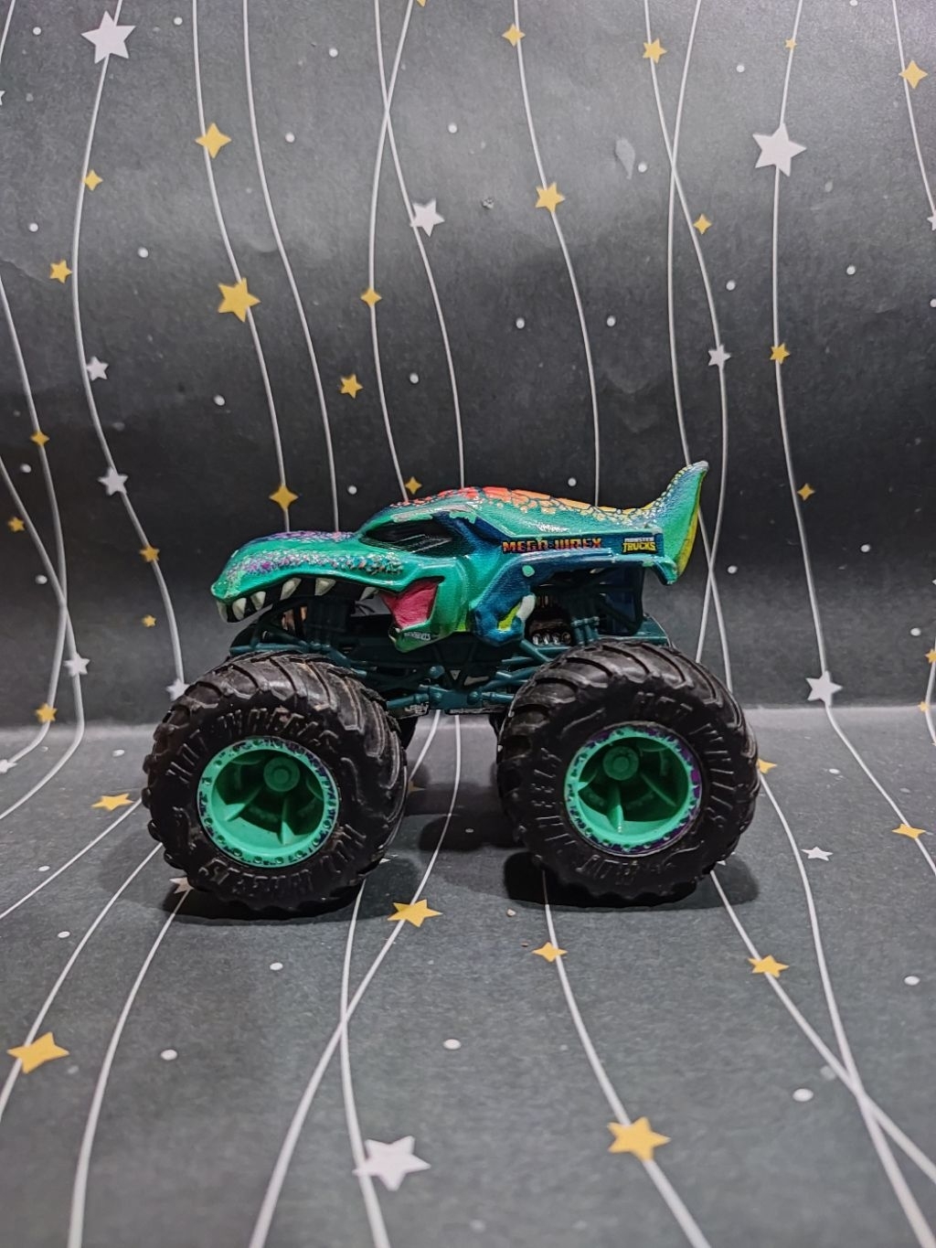 Jual monster truck Hot Wheels Mega Wrex | Shopee Indonesia