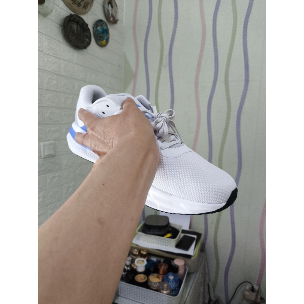 Jual Sepatu running galaxy 7 putih biru | Shopee Indonesia