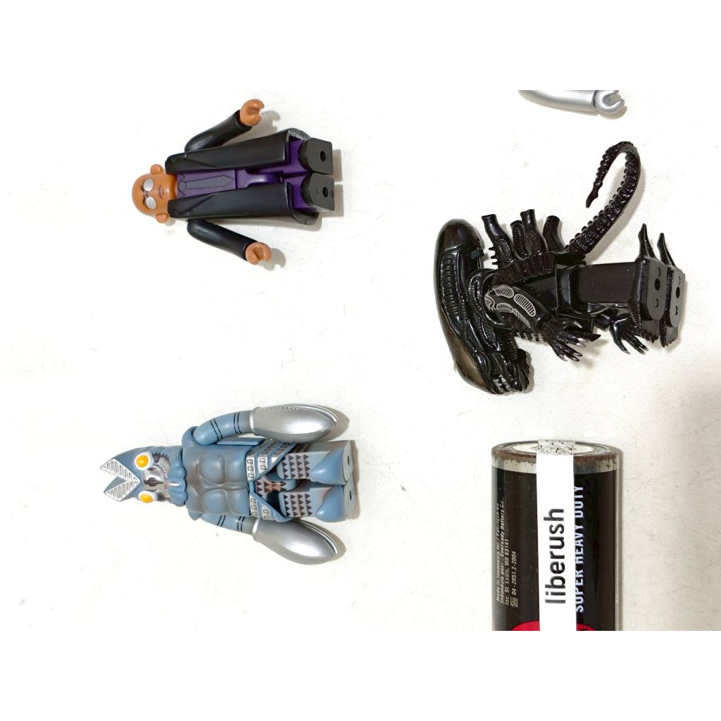 Jual per pcs medicom kubrick ultraman alien baltan , the matrix ...