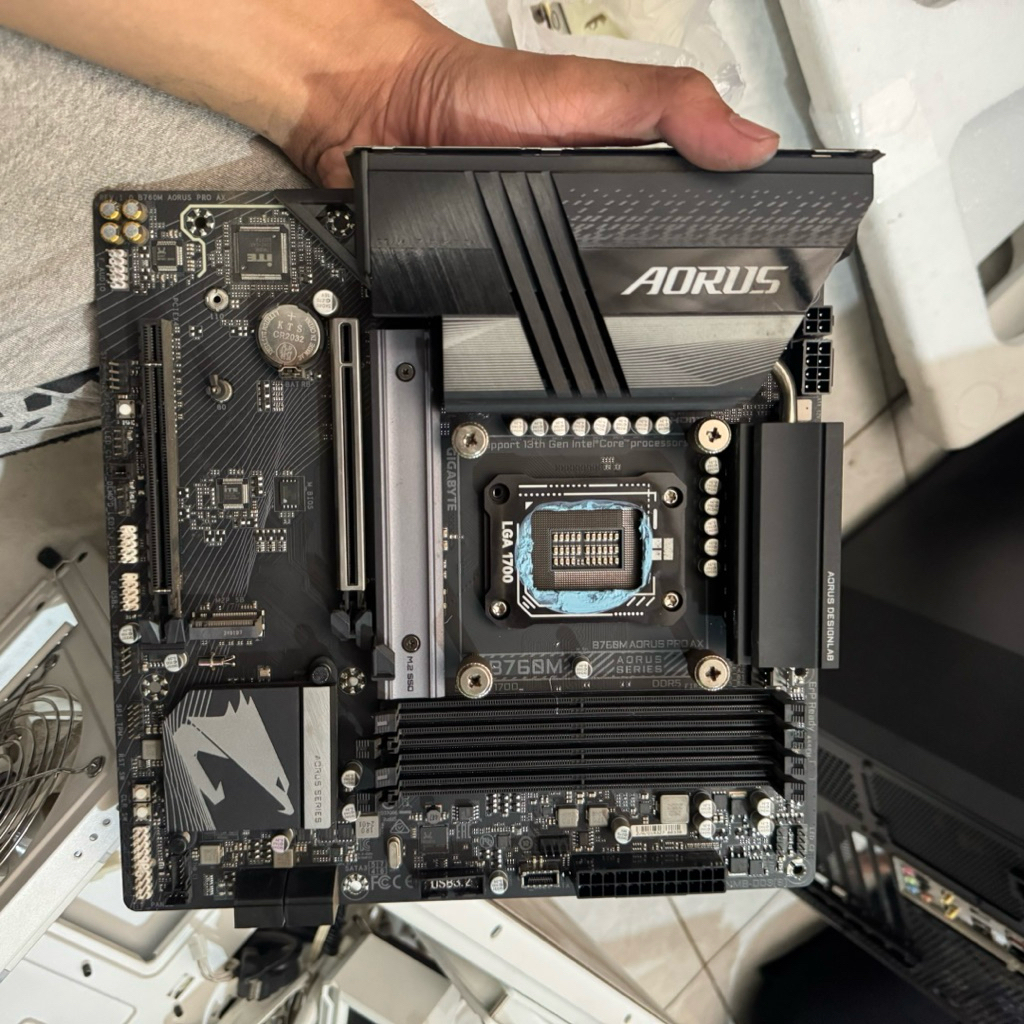 Jual b760m ddr5 aorus pro ax seken garansi 2027 | Shopee Indonesia