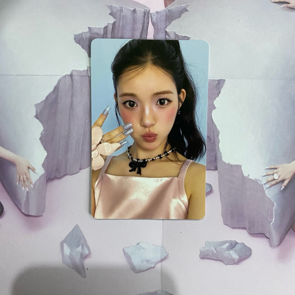 Jual PC YUHA H2H ALBUM FOCUS HEARTS2HEARTS OFFICIAL PHOTOCARD KPOP ...