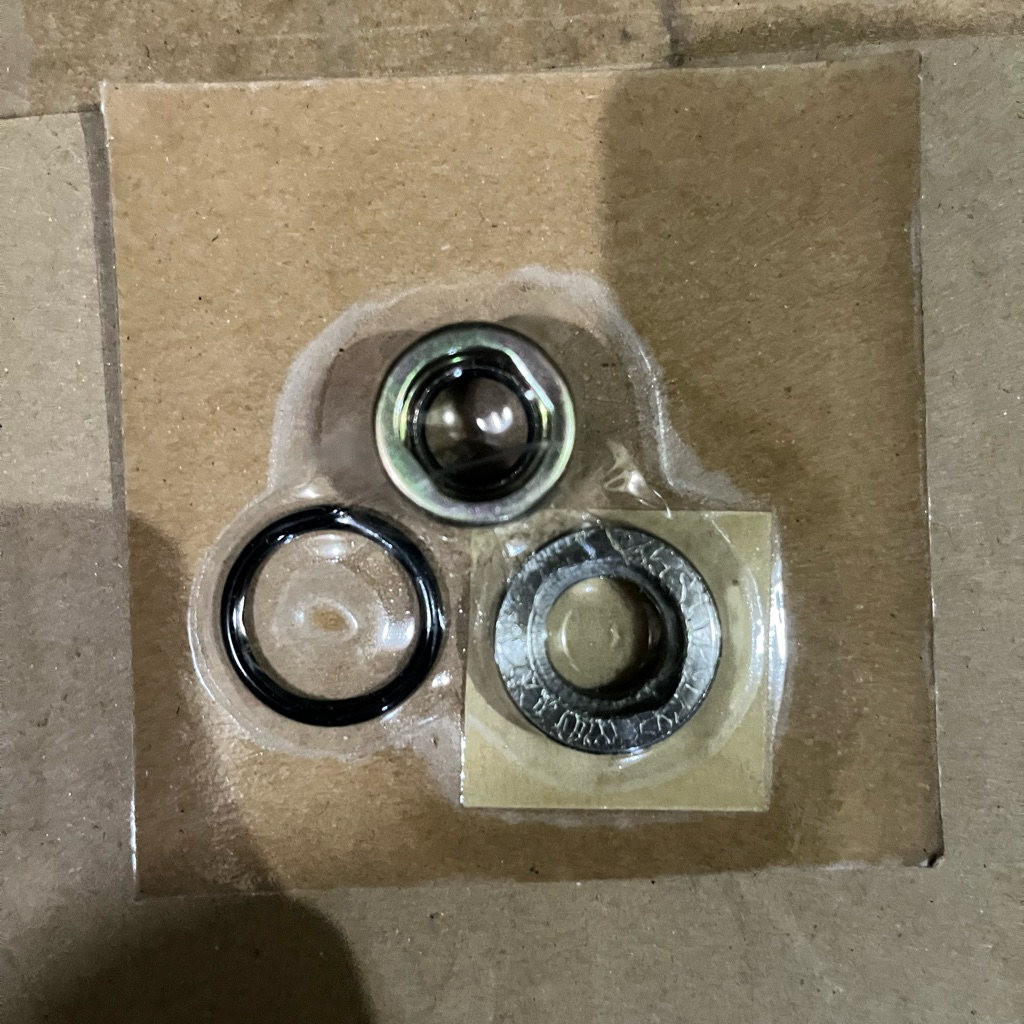 Jual Shaft Seal Kepala Body Compressor Kompresor AC Mobil Genio Ferio ...