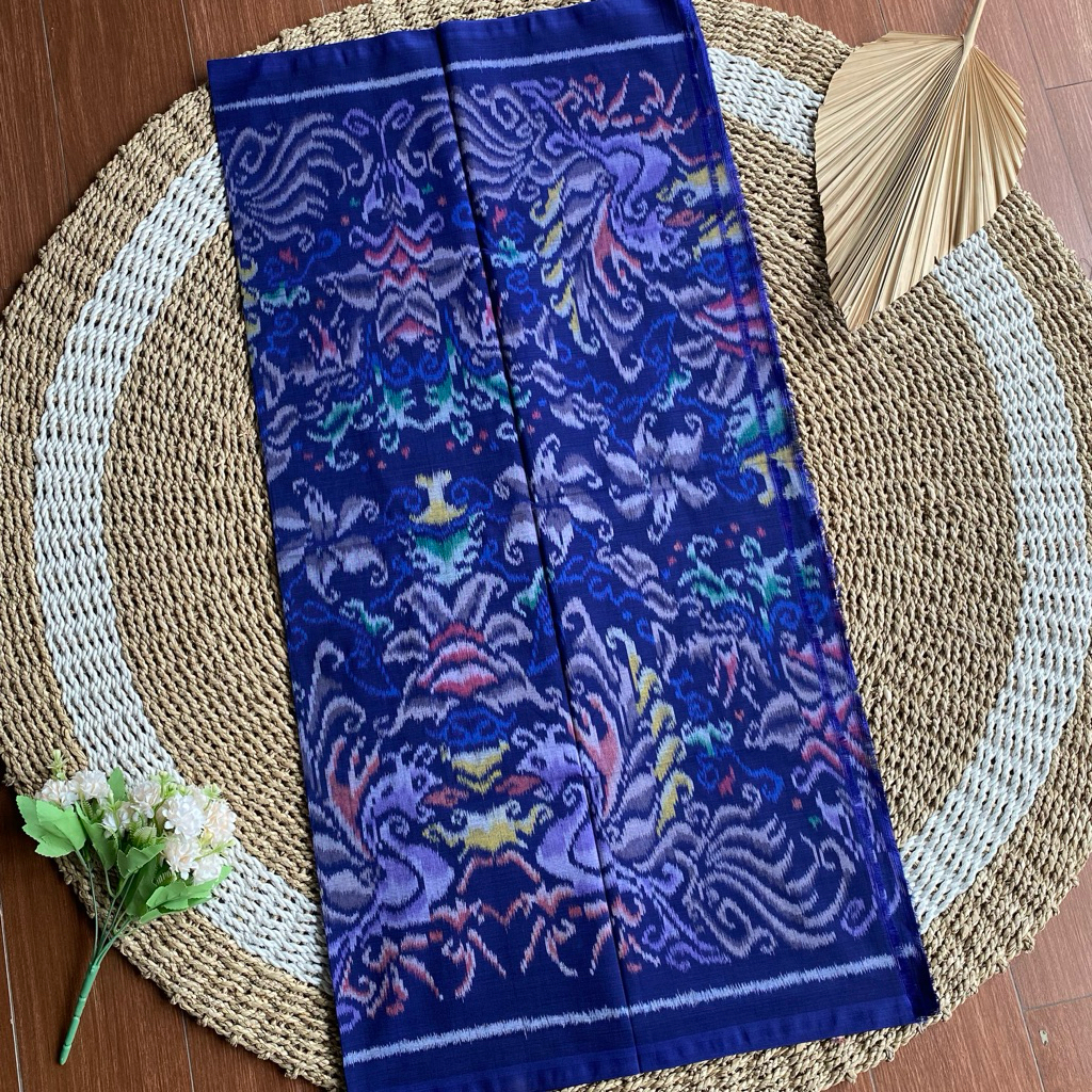 Jual KAIN TENUN ENDEK KHAS BALI MOTIF MERAK BIRU GRINGSING | Shopee ...