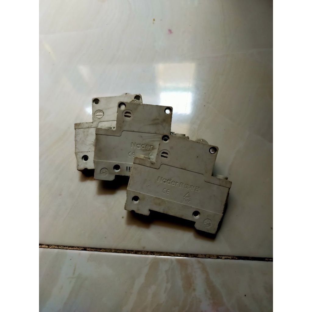 Jual kulit MCB bekas bongkaran | Shopee Indonesia