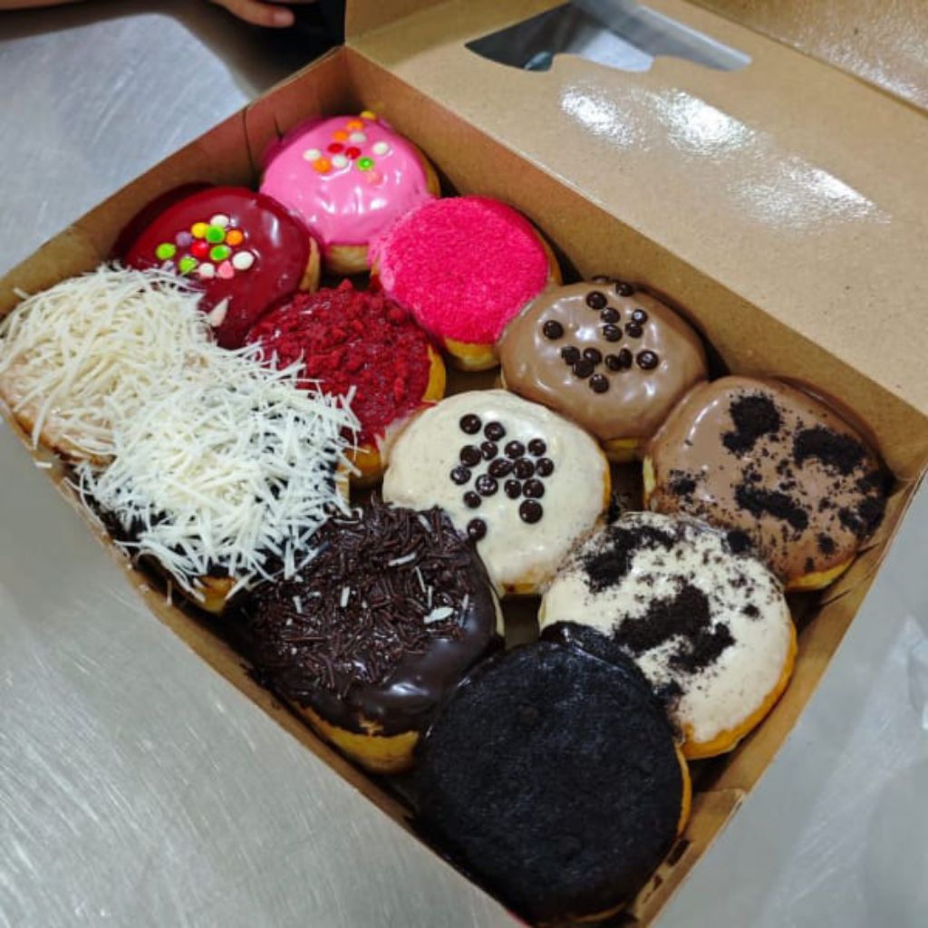 Jual DONAT MIX RASA ISI 12 PCS DAN ISI 6 PCS | Shopee Indonesia