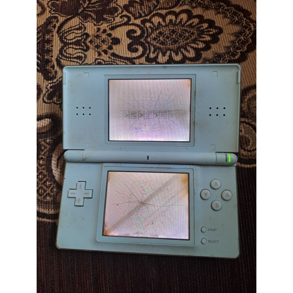 Jual Nintendo Ds lite kode UFS10011188 | Shopee Indonesia