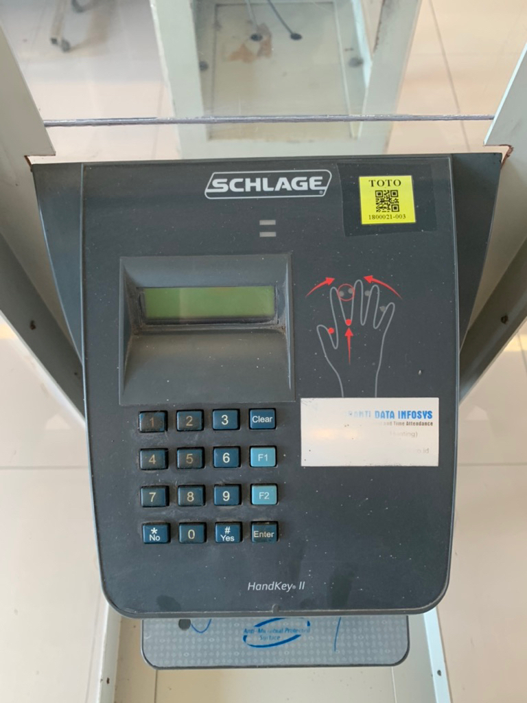 Jual Mesin Absensi Handkey Mesin Absen Tangan Schlage Biometric ...