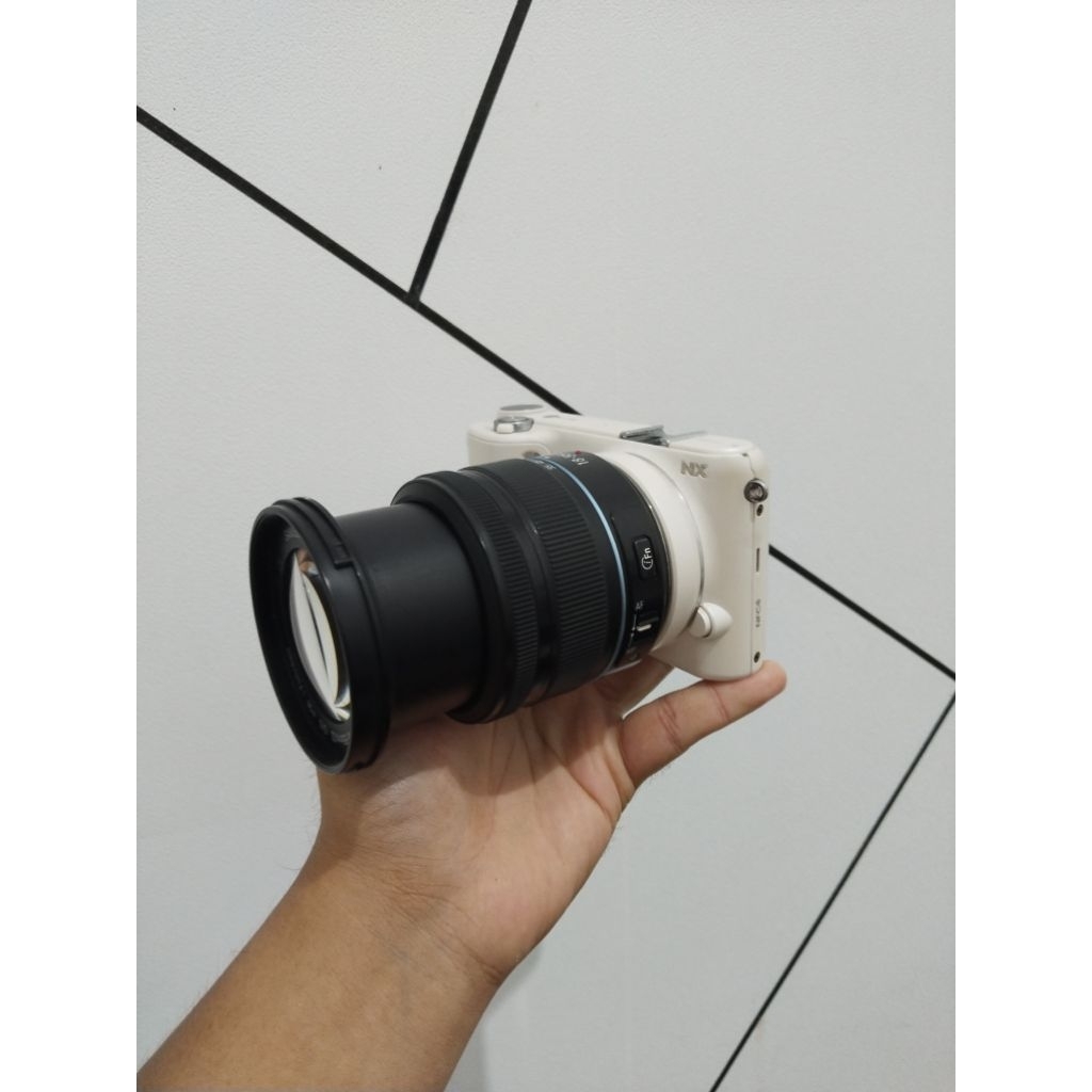 Jual MIRRORLESS SAMSUNG NX2000 LENSA KIT TERMURAH | Shopee Indonesia