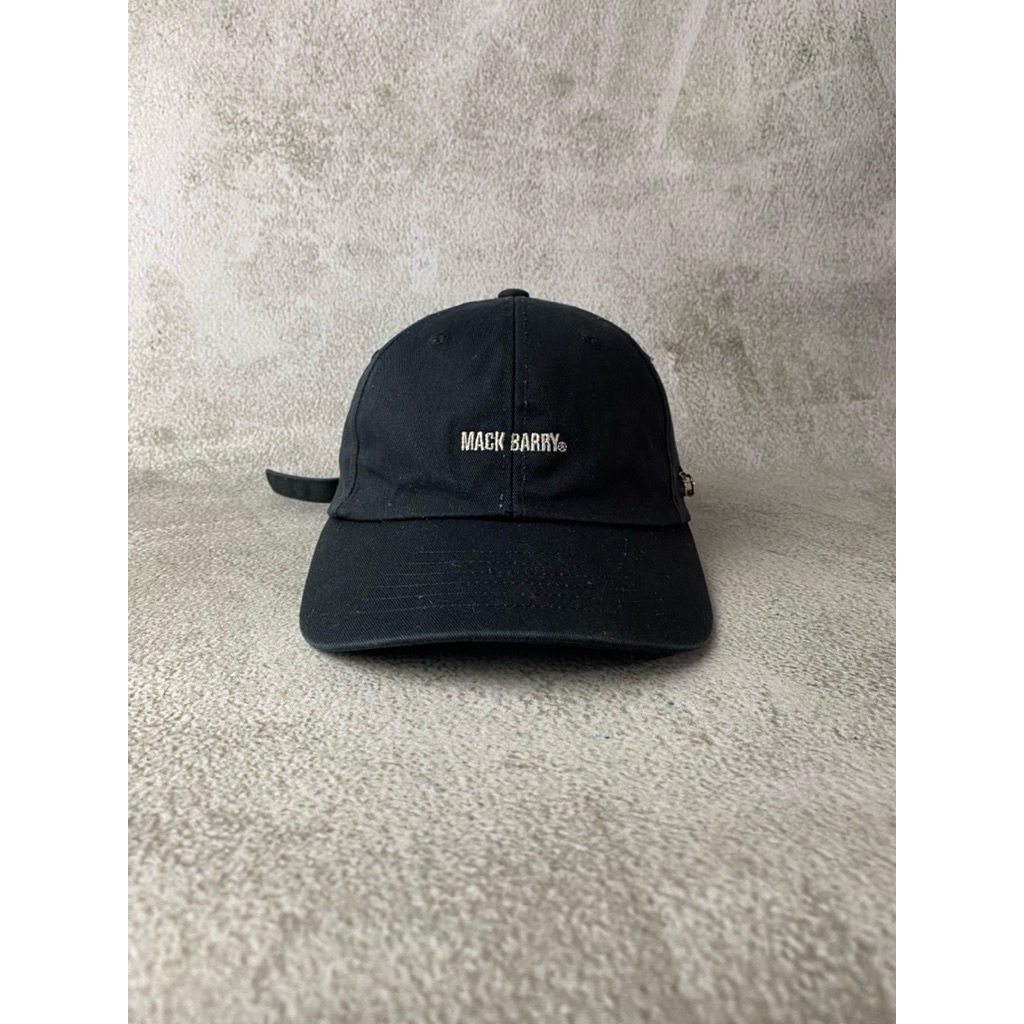 Jual Topi Mack Barry korean brand | Shopee Indonesia