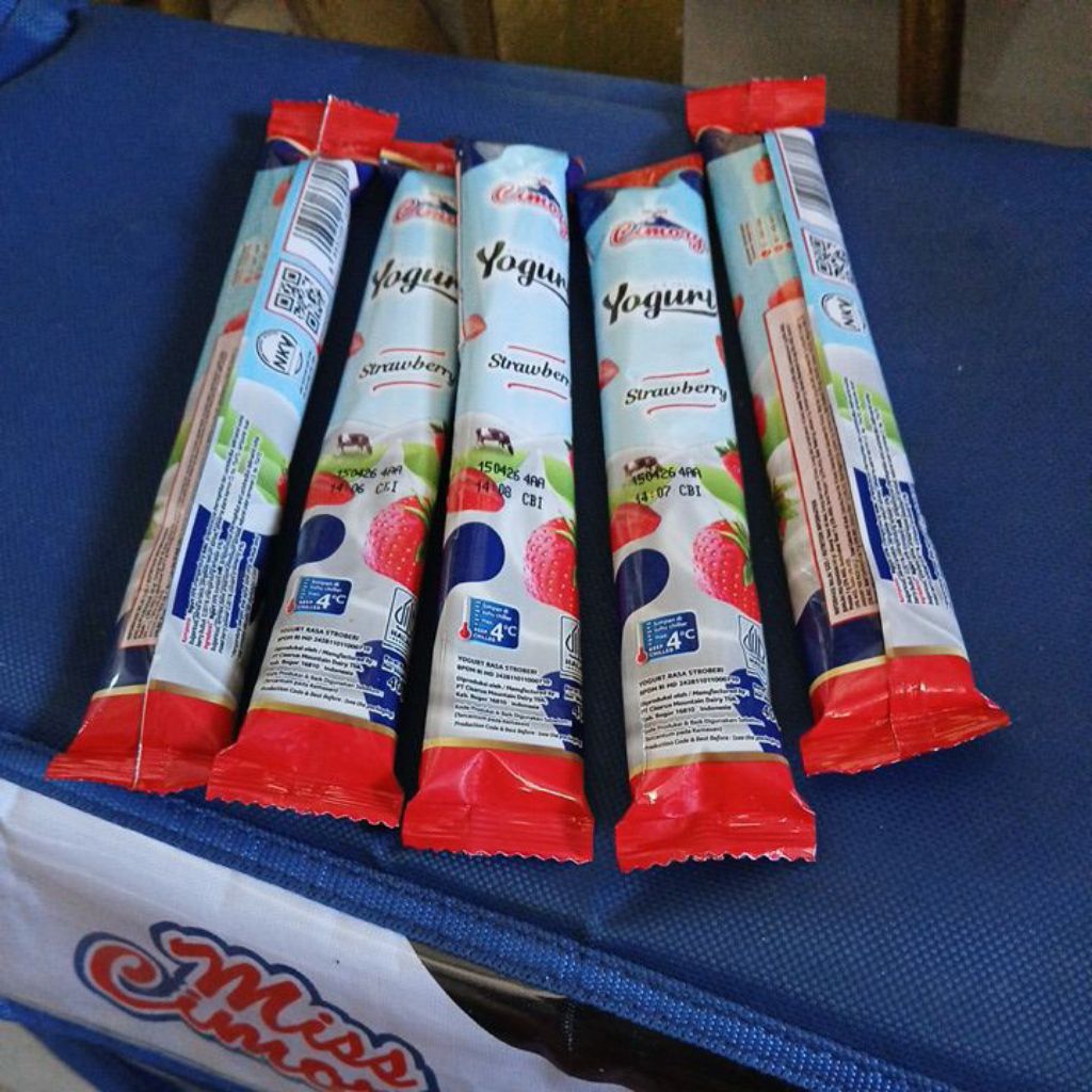 Jual Cimory stik stroberi 40g / Cimory yogurt stick strawberry 40g ...