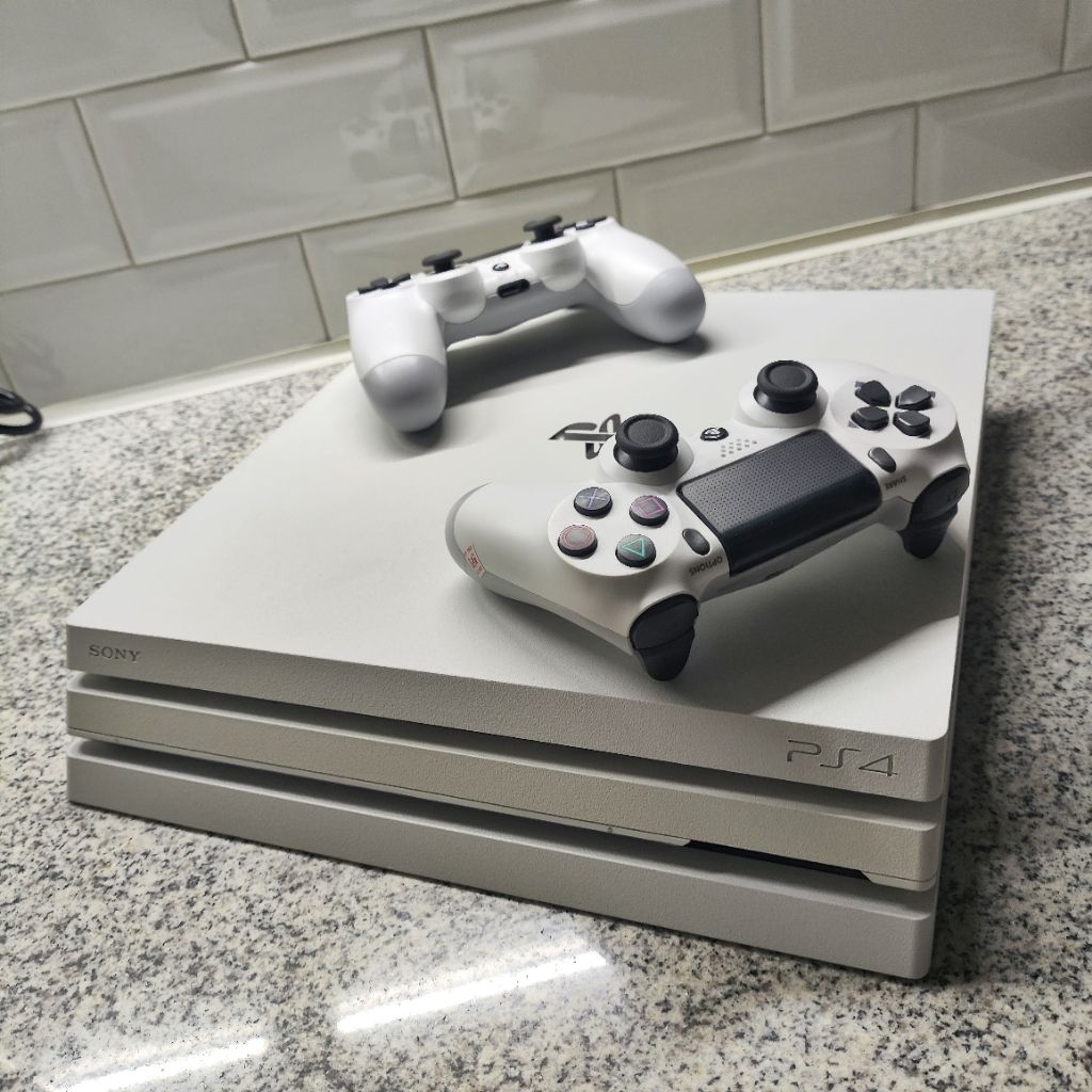 Jual Sony Playstation PS4 Pro 1TB original firmware (BEKAS) | Shopee ...