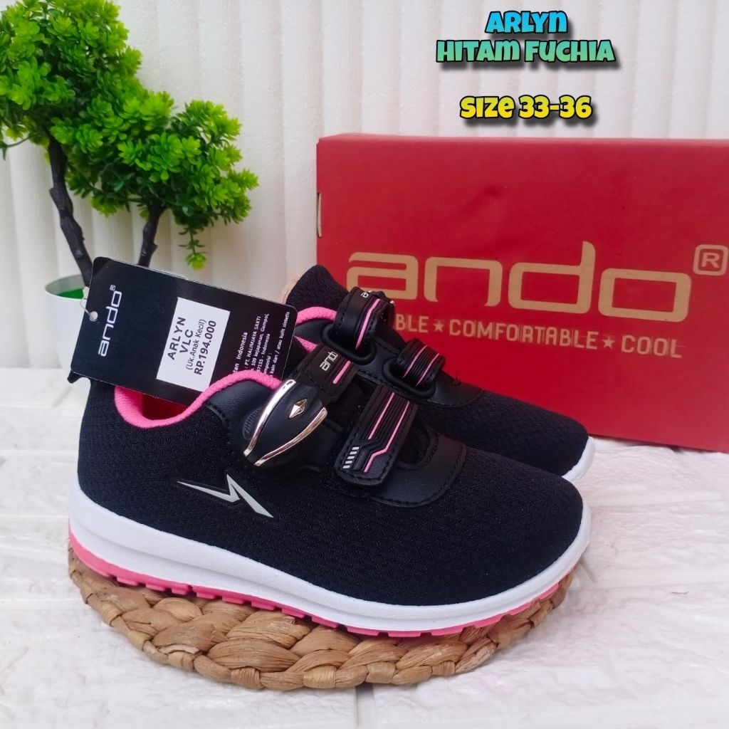Jual Sepatu sekolah velcro perekat size 33-38 - sepatu sekolah anak SD ...