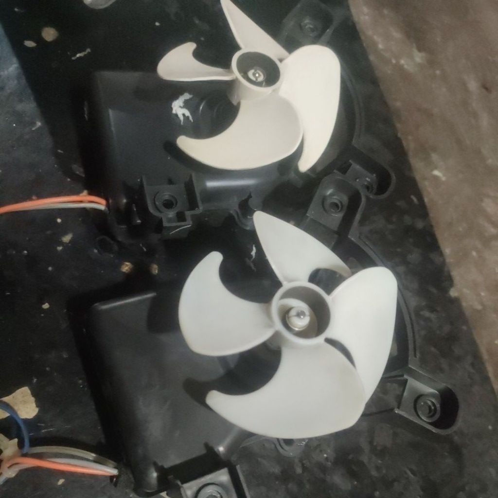 Jual fan kipas kulkas sharp 2 pintu original copotan | Shopee Indonesia