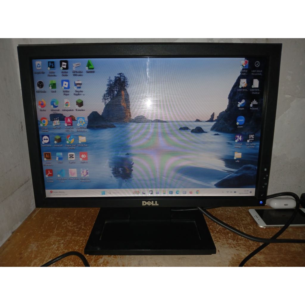Jual Monitor LCD DELL 17 inch wide screen kondisi normal | Shopee Indonesia