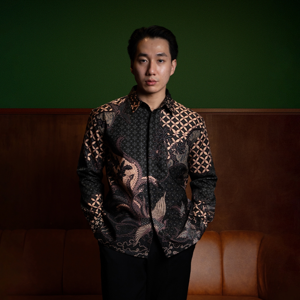Jual Enzy Batik Exclusive Kemeja Batik Pria Indrawarman - Black ...