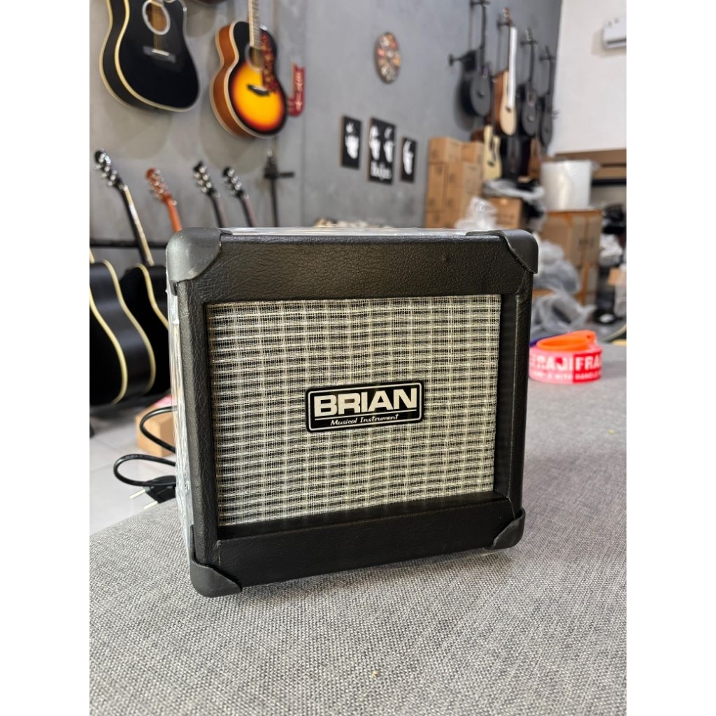 Jual Sound ampli Gitar ukuran 5 inch. ada efek distorsi. | Shopee Indonesia