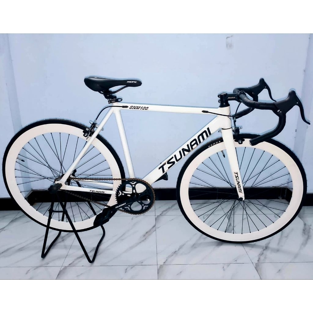 Jual Fixie Tsunami Snm100 Warna Putih Dengan Velg Putih Polos Dan Dua ...