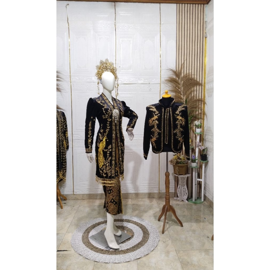 Jual GAUN BELUDRU BEREKOR FULL PAYET MODERN//GAUN PENGANTIN ADAT JAWA ...
