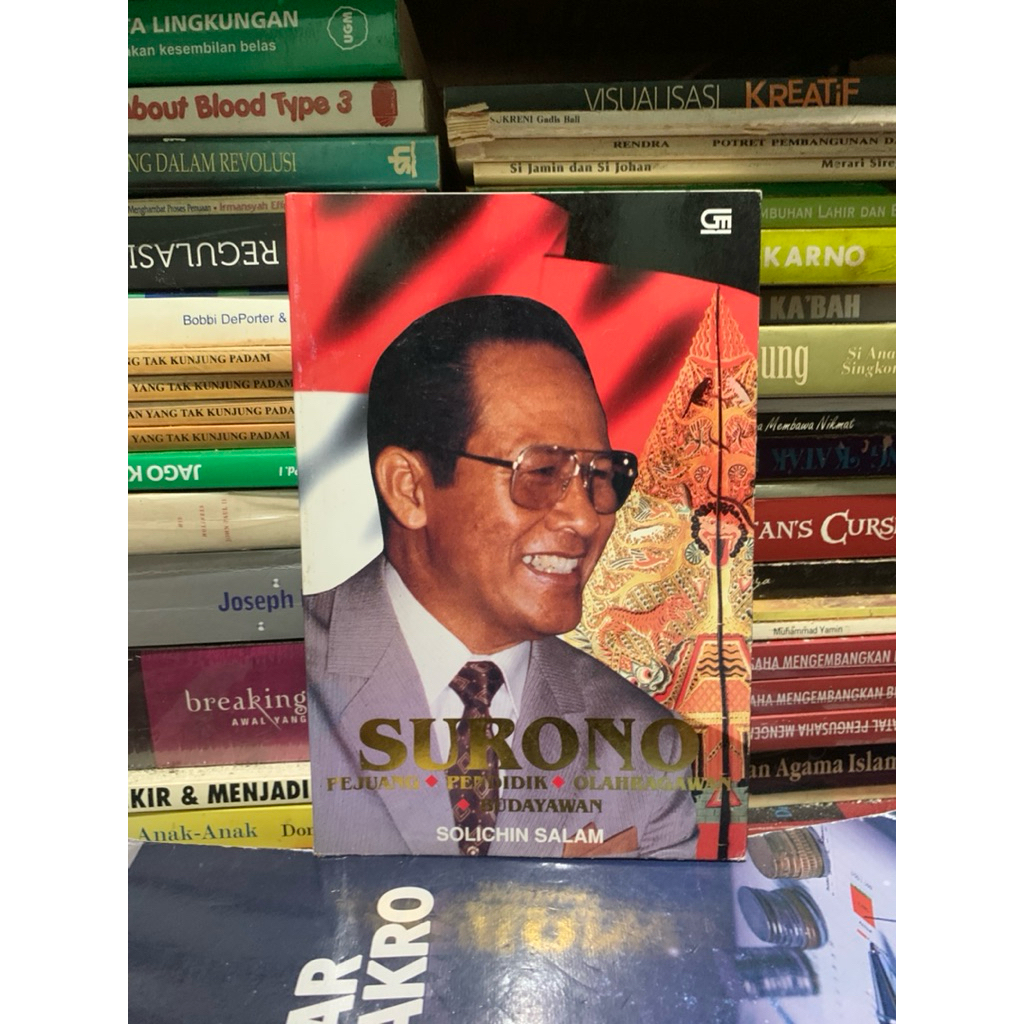 Jual Surono pejuang pendidik olahragawan budayawan by Solichin salam ...