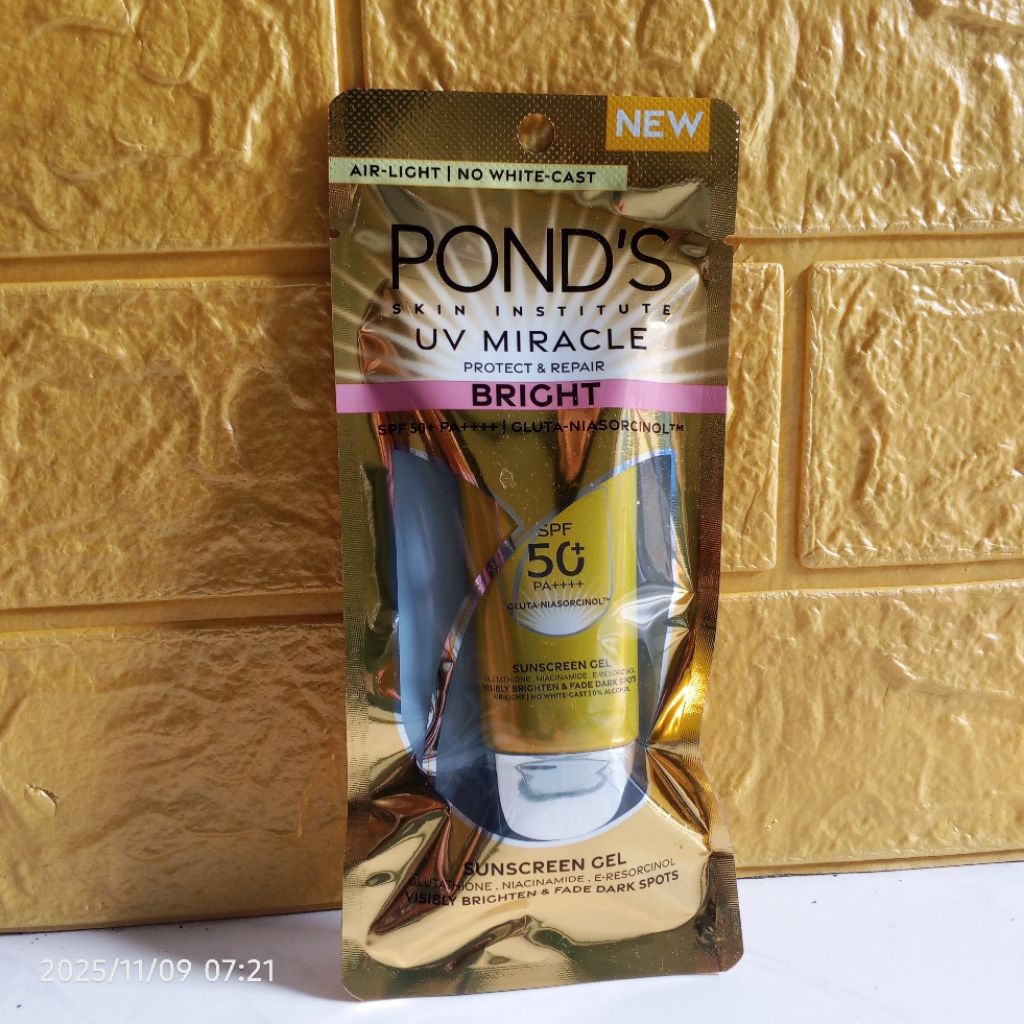 Jual Ponds uv miracle bright spf 50 sunscreen gel 25 gram | Shopee ...