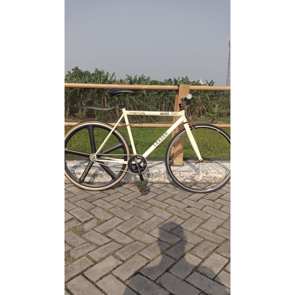 Jual FRAME FIXIE LEADER BIKE 722TS USA BUKAN FRAMESET TSUNAMI SOLOIST ...