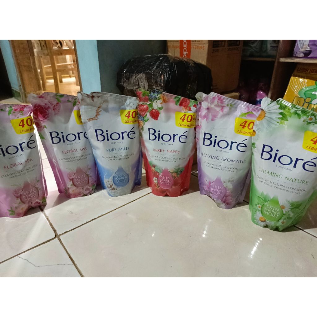 Jual (Random) Biore Sabun Mandi Cair Refill Skin Barrier Moist 800ml ...