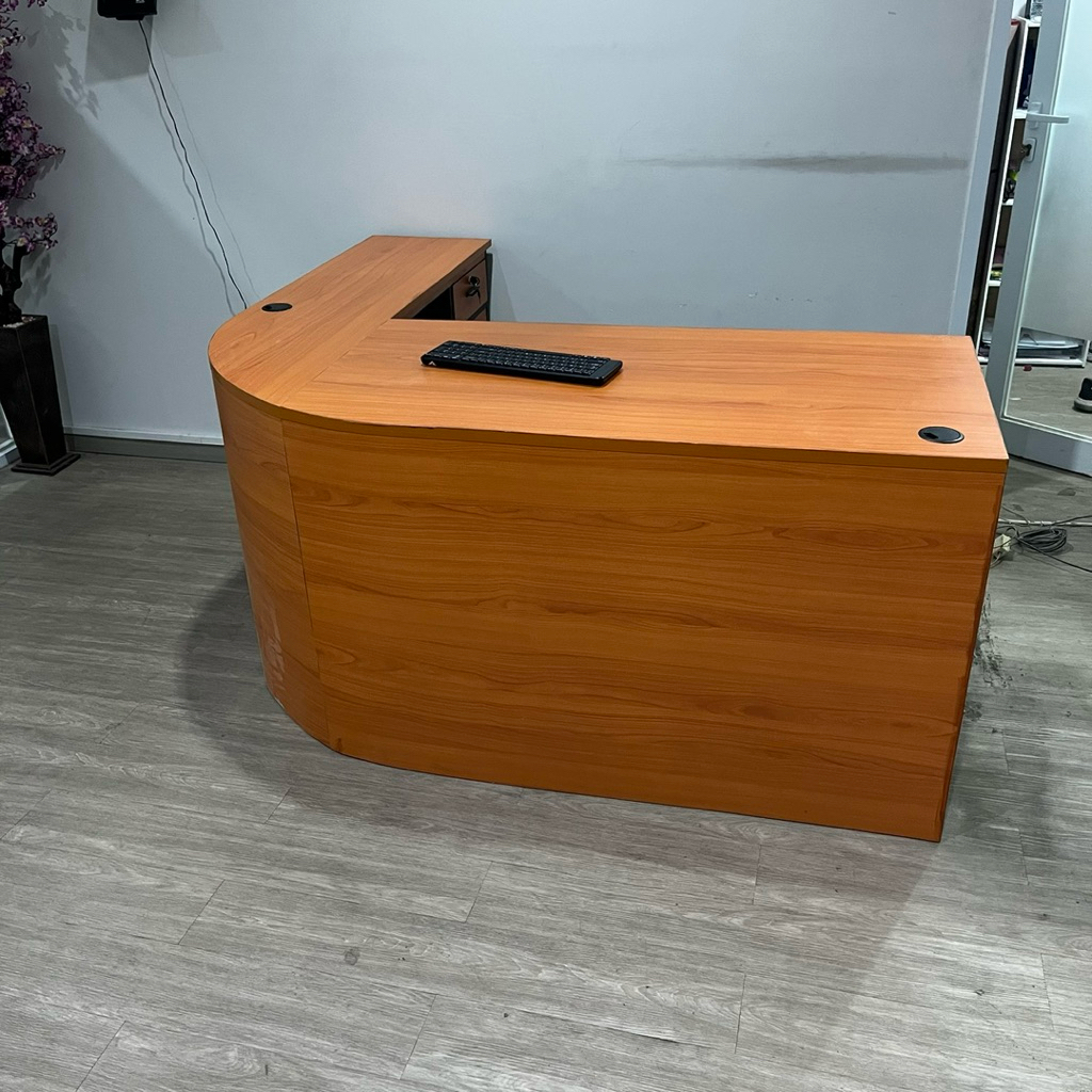 Jual Meja Resepsionis hpl | Meja kantor hpl multiplek | Meja letter L ...