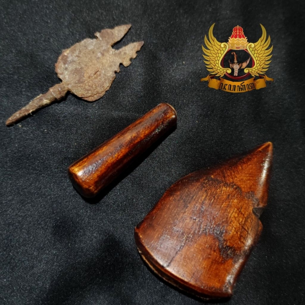 Jual Pajangan Mini Model Dobel Pamor Mrambut Set Warangka dan Pegangan ...