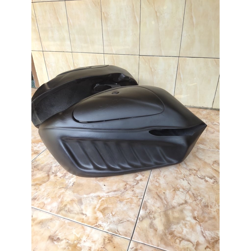 Jual Box Motor Side Box NMax Kondisi Second | Shopee Indonesia