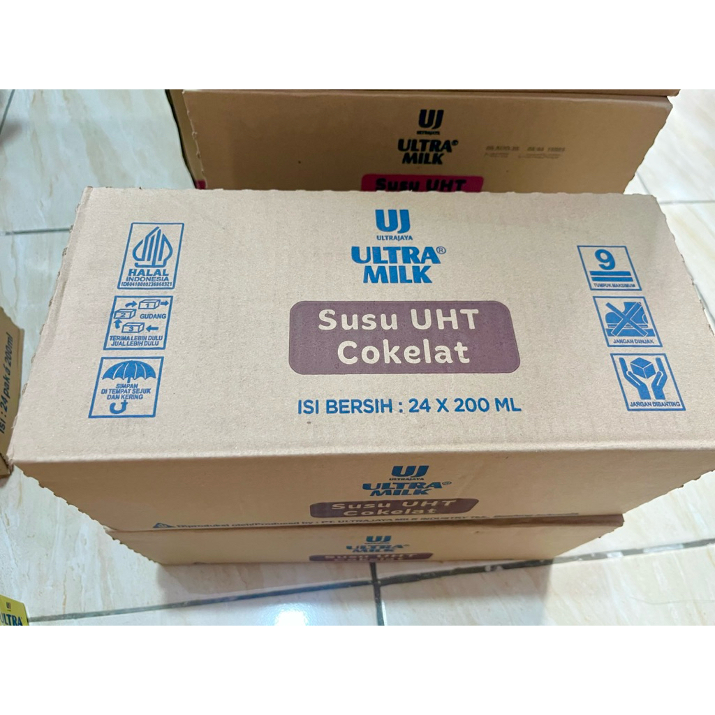 Jual PROMO !! SUSU ULTRA MILK COKELAT 200 ML 1 DUS ISI 24 PCS | Shopee ...