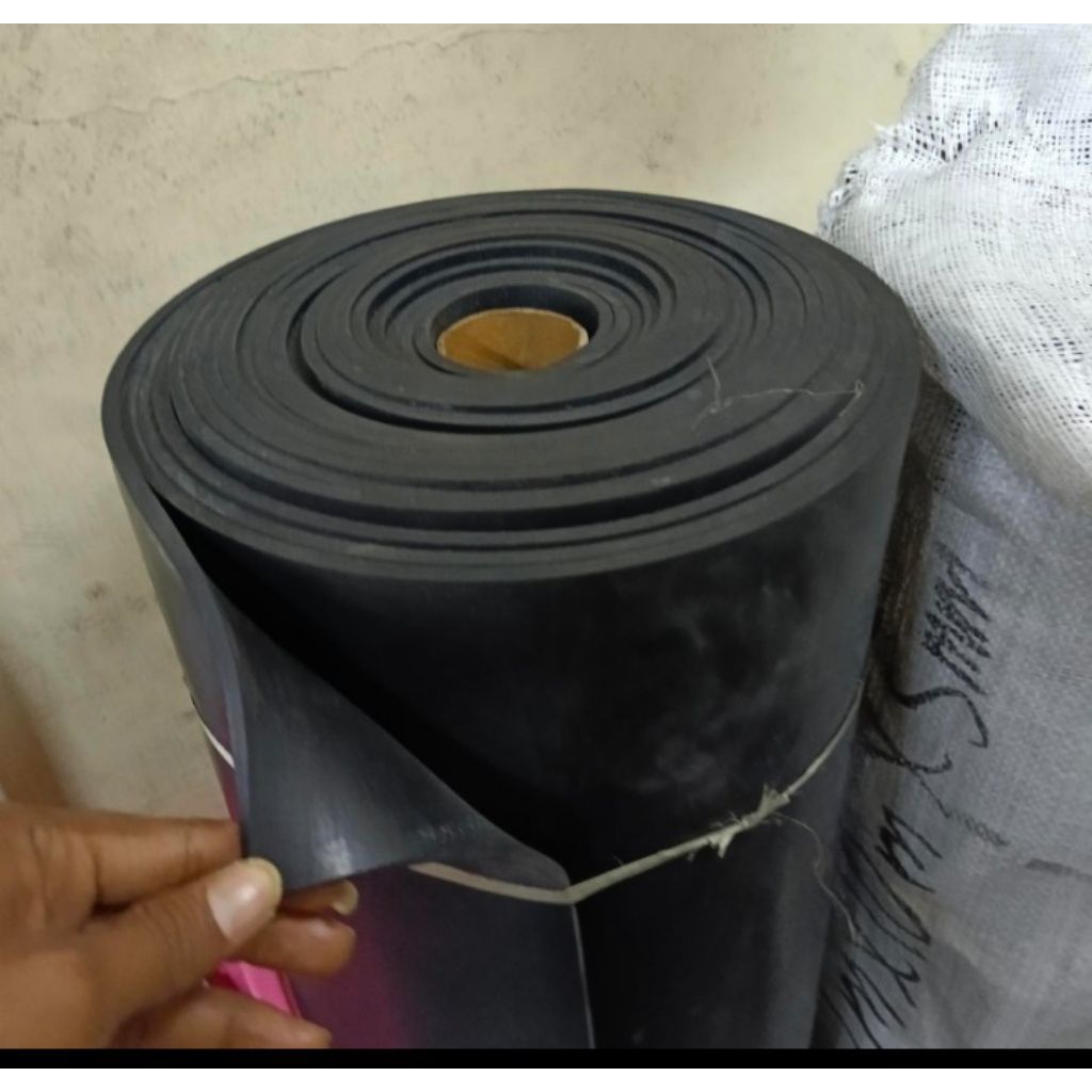 Jual rubber sheet / karet hitam tebal 3mm 1m x 20m/ rol | Shopee Indonesia