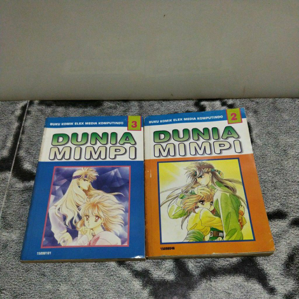 Jual Komik DUNIA MIMPI VOL 2 & 3 SPKT 2 KOMIK | Shopee Indonesia