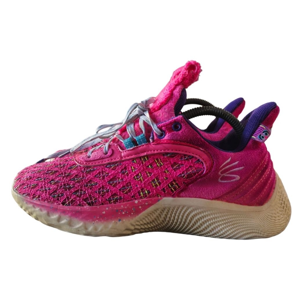 Jual SEPATU SEKEN_UA CURRY FLOW 9 SESAME STREET ABBY CADABBY - 40 ...
