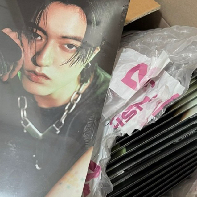 Jual [READY INA] TREASURE - 3rd MINI ALBUM [LOVE PULSE] SPORTY VER. | Shopee Indonesia