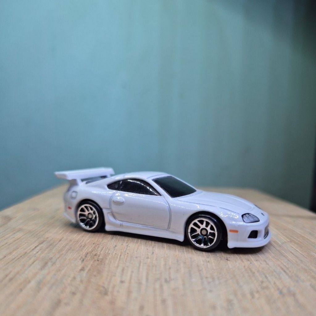 Jual HOT WHEELS FAST AND FURIOUS TOYOTA SUPRA PUTIH | Shopee Indonesia