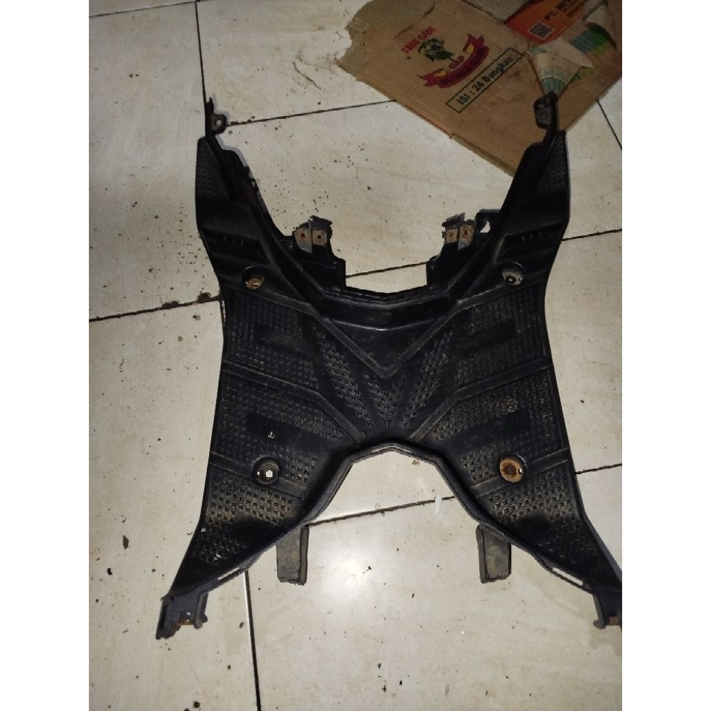 Jual dek pijakan kaki/Step floor yamaha x-ride 115 kode 2BU sesuai di ...