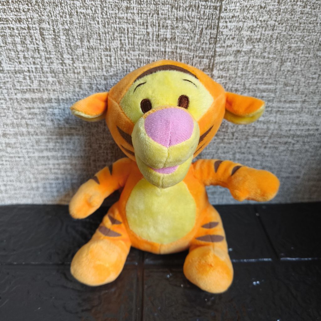 Jual BONEKA TIGER TEMAN WINNIE THE POOH. TIGER ORIGINAL WINNIE THE POOH ...