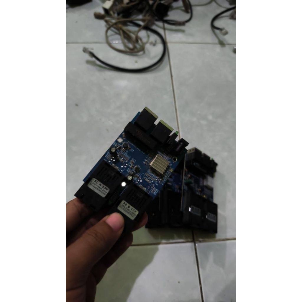 Jual converter gigabit 2fo 2lan bekas (tanpa adaptor) | Shopee Indonesia