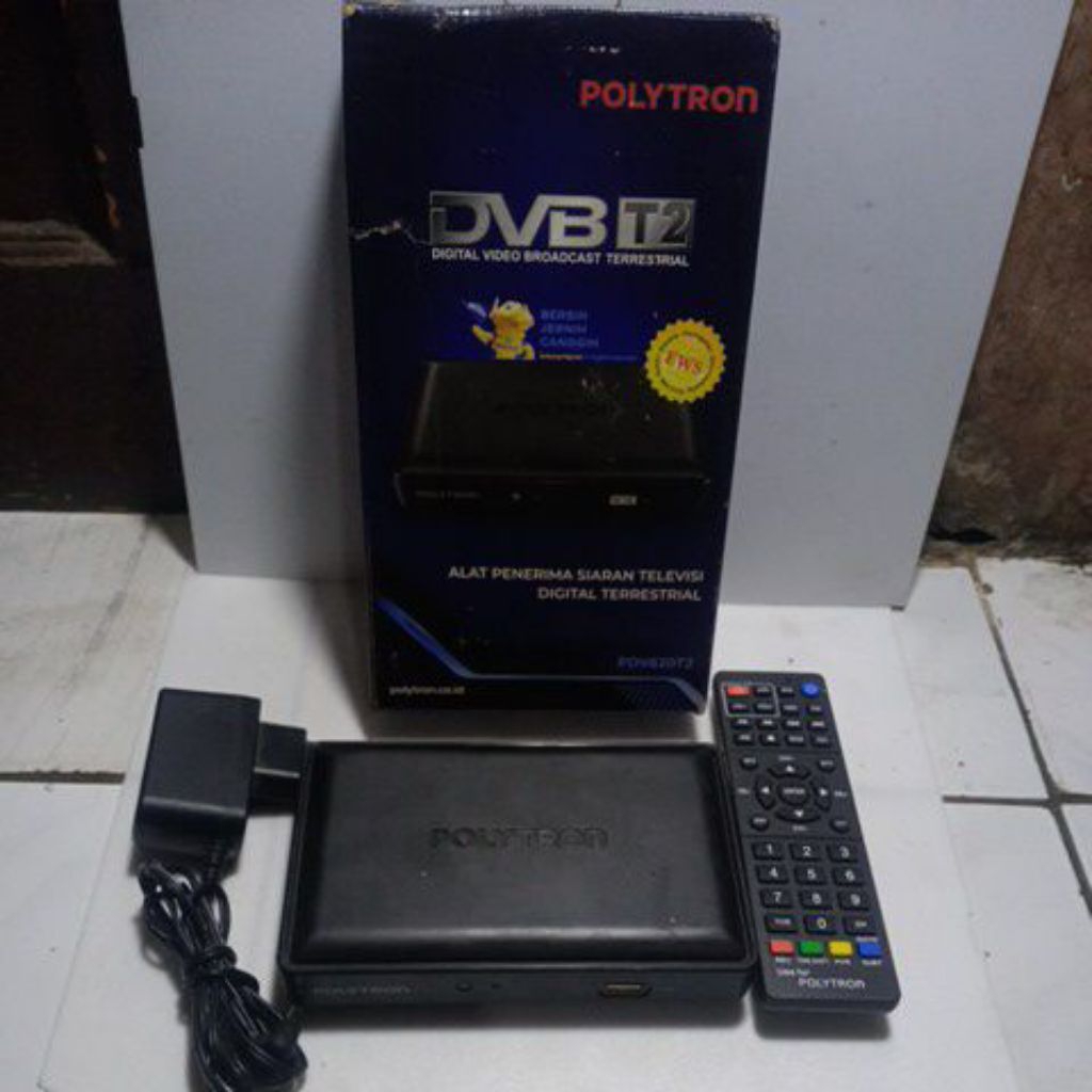 Jual STB POLYTRON PDV620T2 SIARAN TV DIGITAL MASIH SEGEL LENGKAP ...
