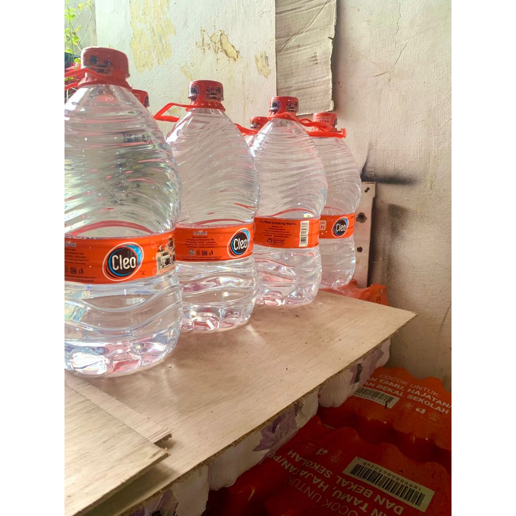 Jual CLEO BABY GALON 3 LITER | Shopee Indonesia