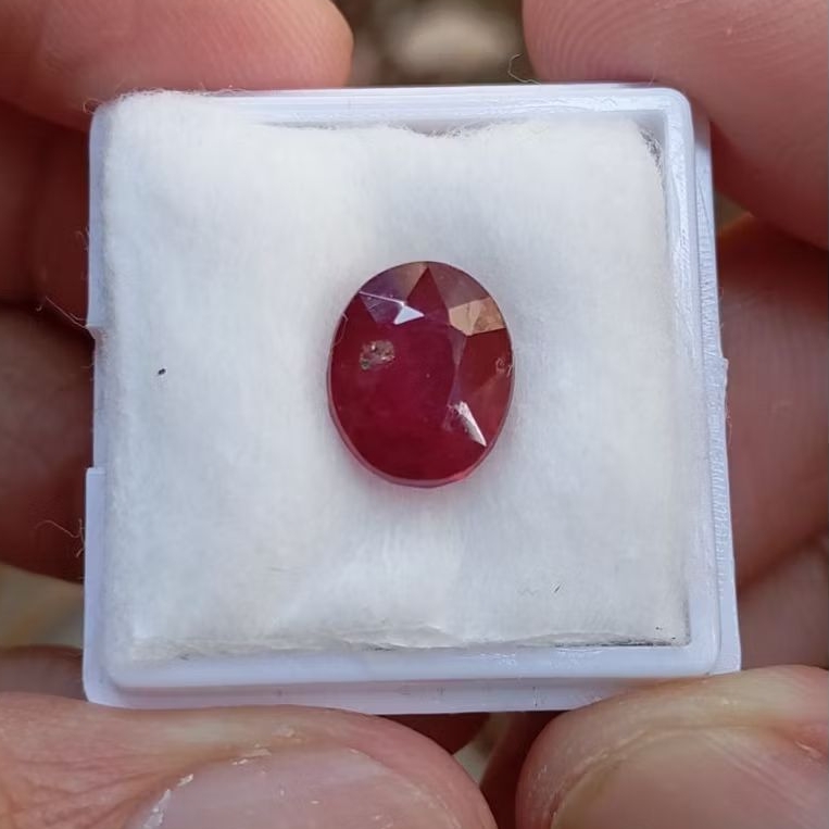 Jual Batu permata natural red ruby + Memo GLI | Shopee Indonesia