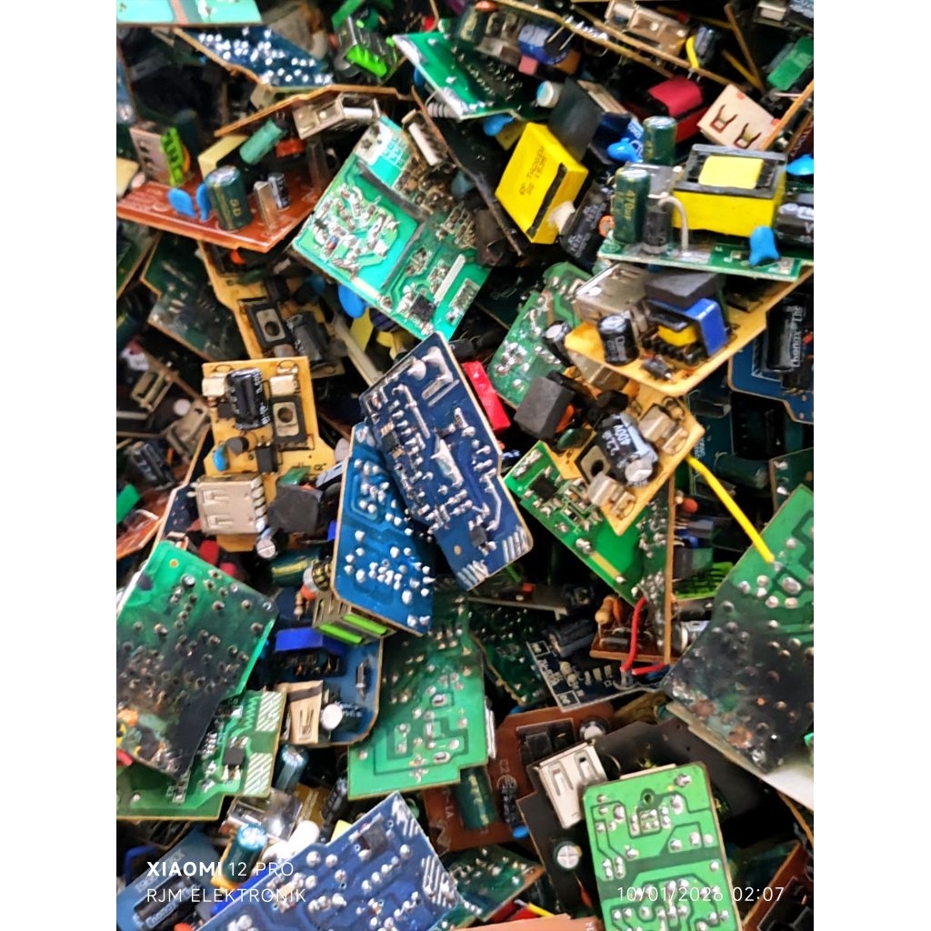 Jual charger 5v rusak amper campur komponen utuh | Shopee Indonesia