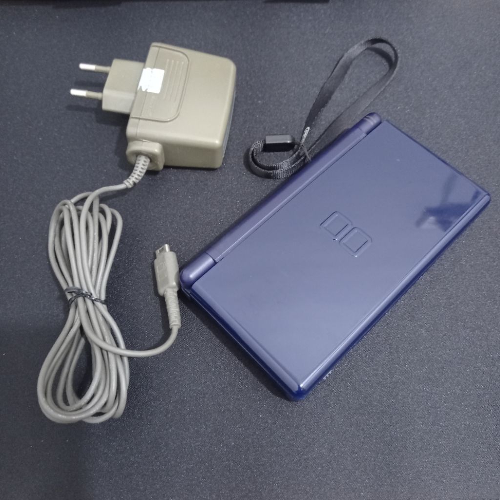 Jual Nintendo DS Lite Enamel Navy | NDS Lite | Shopee Indonesia