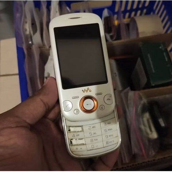 Jual Sony Ericsson W20 Zylo | Shopee Indonesia