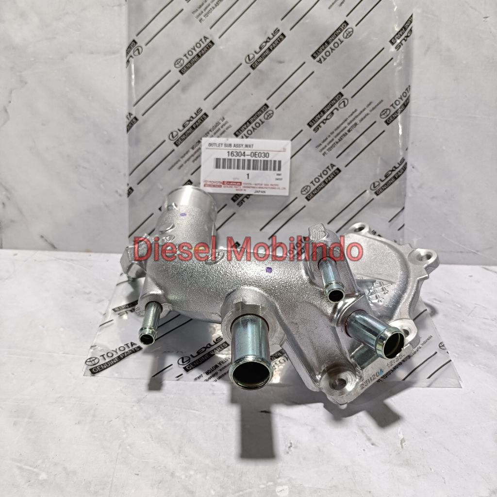 Jual Selang Pipa water outlet Radiator Hilux new 2020 keatas Original ...