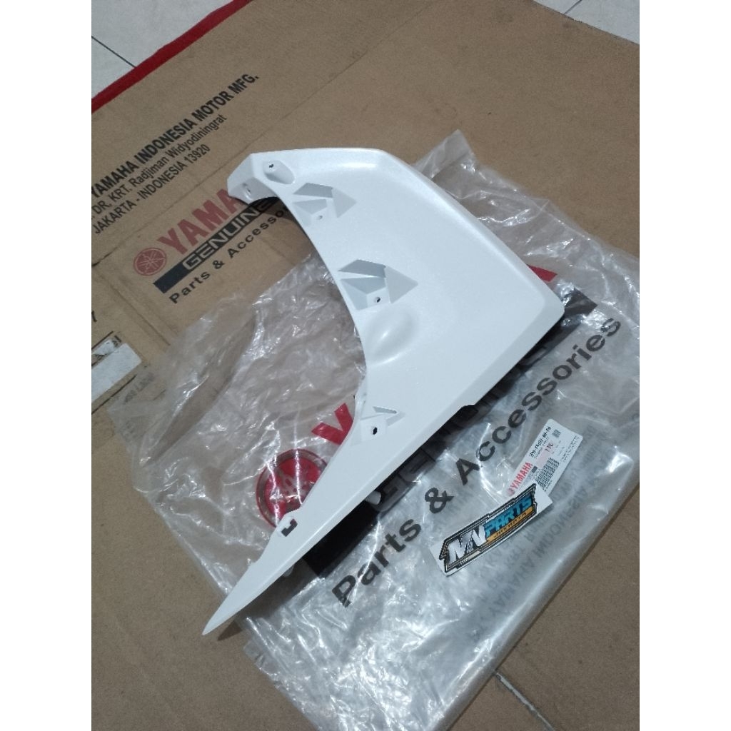 Jual Panel 1 Sayap Depan Kiri Putih Yamaha Mio M3 Mio Z 2PH Original ...